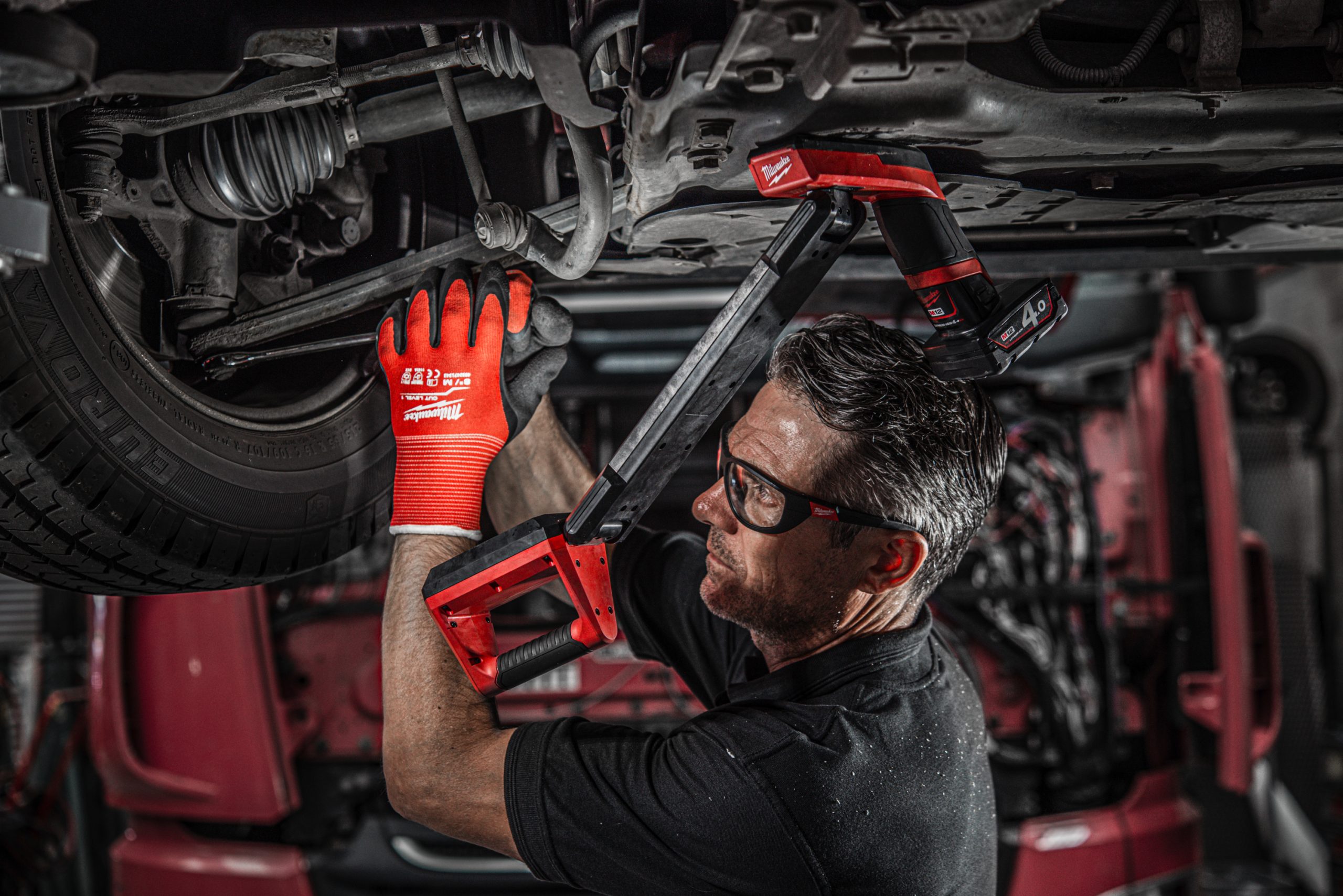 Milwaukee M12 UCL-0 12V Under Carriage Work Light – 1200 Lumens – Bare ...