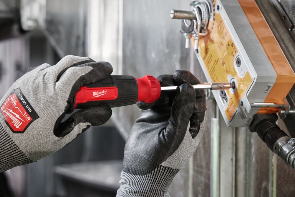 Milwaukee 4932492810 14 in 1 Torx Multi-Bit Screwdriver | PrimeTools